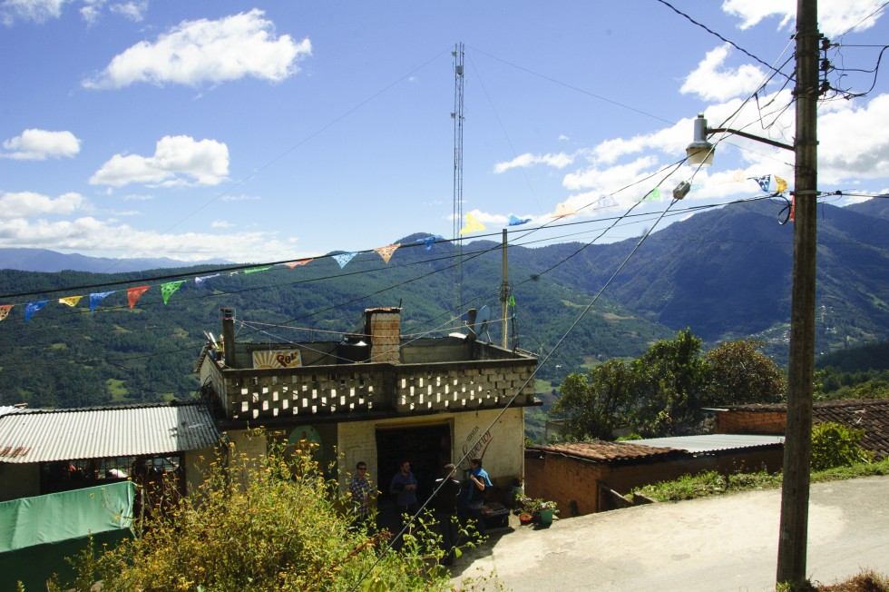 Remote Mexican Villages Build Their Own Cell Networks | Lucas Laursen